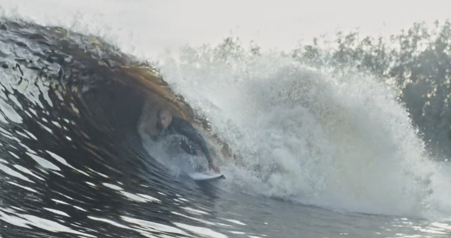 Kelly Slater introduces the perfect wave - Surf Guru Surf News
