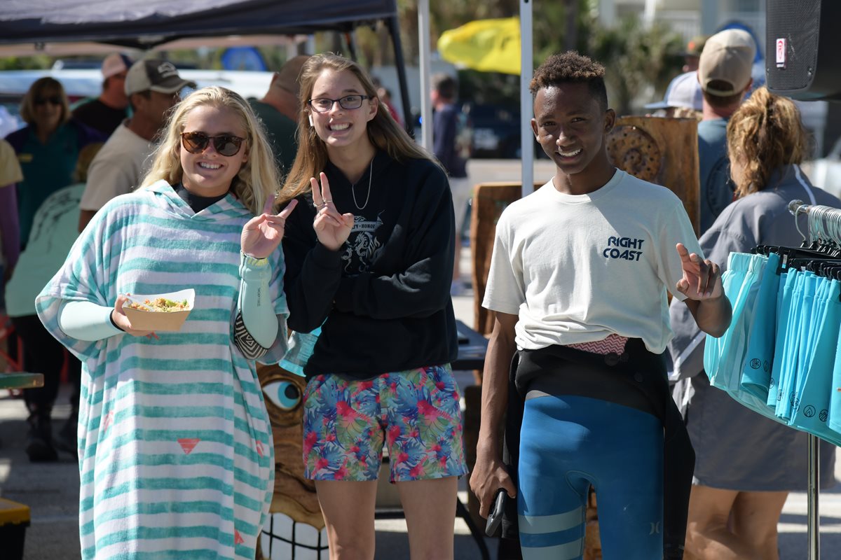 Villon 2020 Locals Only Surf Contest - Skateboarding and Surfing Photos